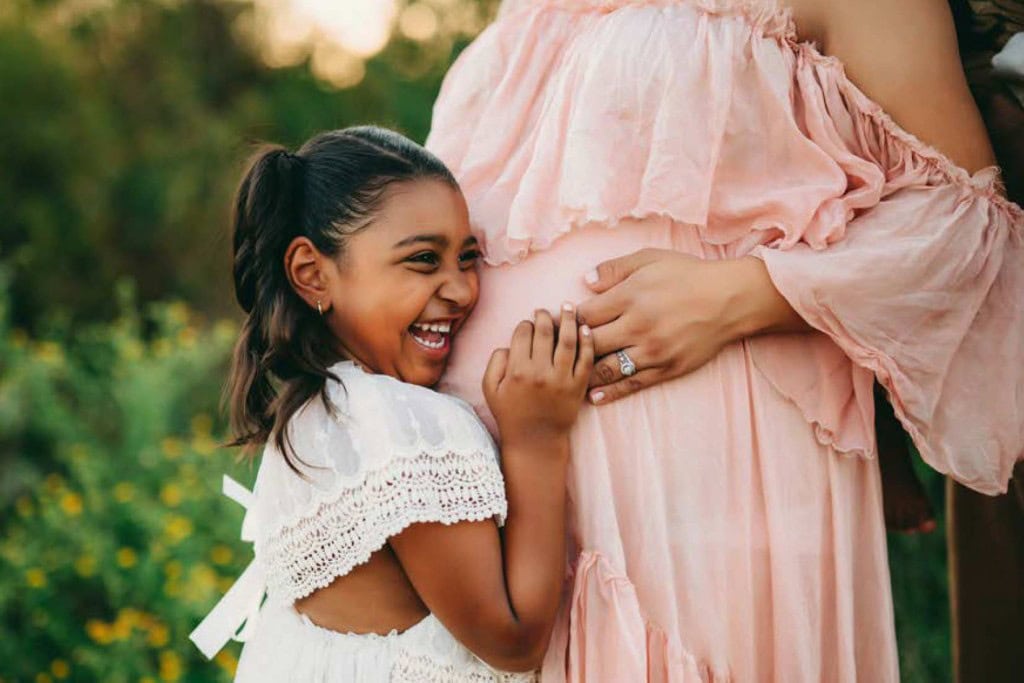 Embracing the "New" Her: Creative Maternity Photography